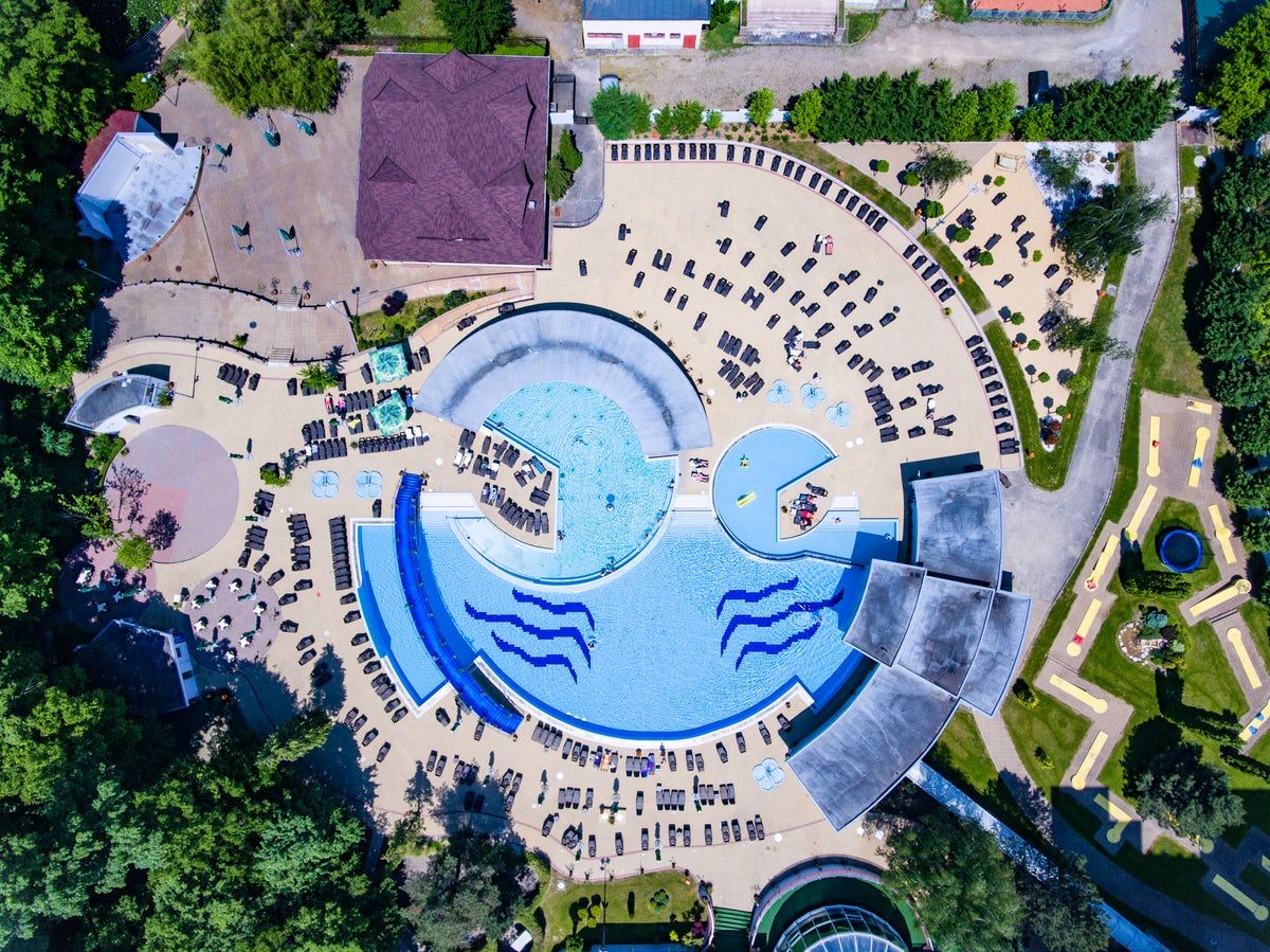 Băile Felix – o adevărată fabrică de sănătate şi de relaxare - Coltisor ...