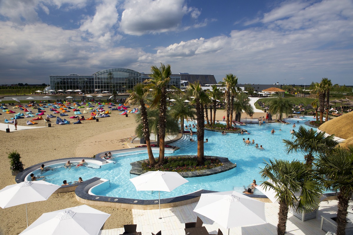 Therme - vacanța ta tropicală lângă București - Coltisor de Romania