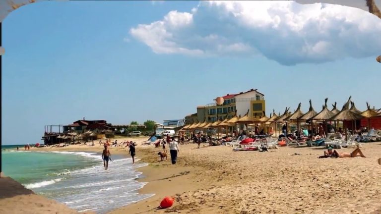 Vama Veche - stațiunea tinerilor nonconformiști - Coltisor de Romania