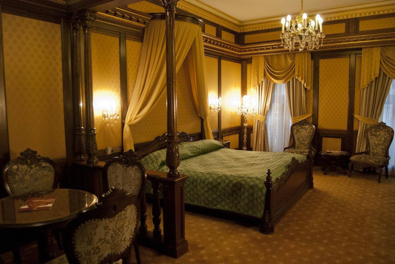 Casa Capșa a fost cea mai bună cofetărie din Europa - Coltisor de Romania