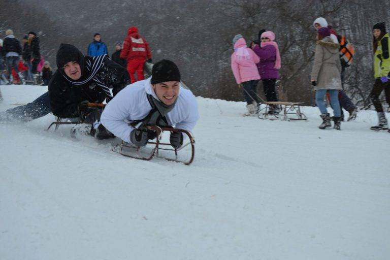 La săniuș în Poiana Brașov - Coltisor de Romania