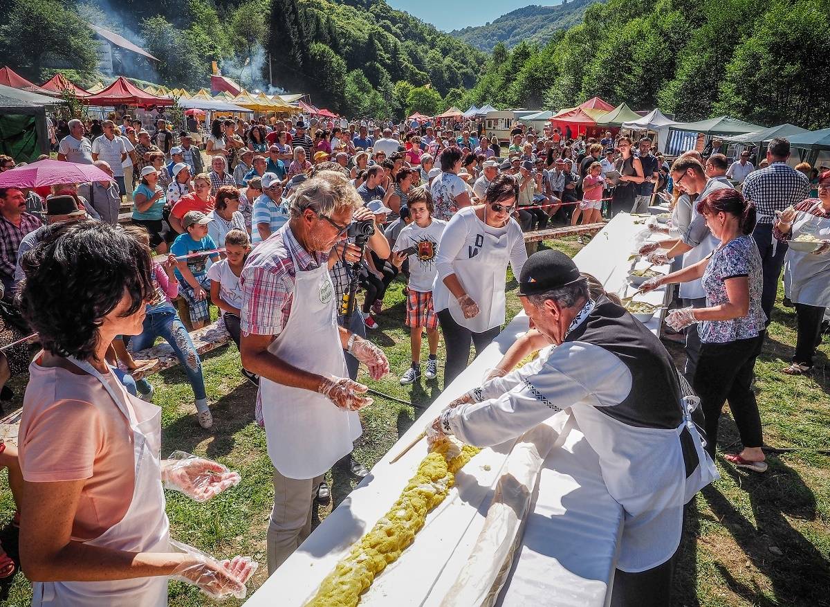 Minunățiile de la Rășinari - Coltisor de Romania