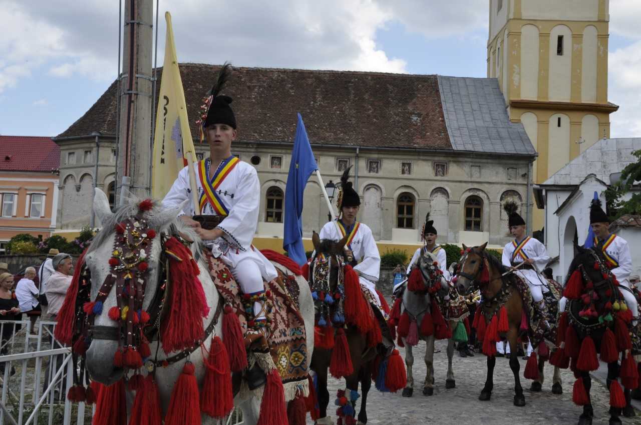 Minunățiile de la Rășinari - Coltisor de Romania